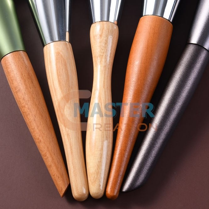 Snow Fox Brush | Oversized Loose Powder Brush | Honey Powder Brush ...
